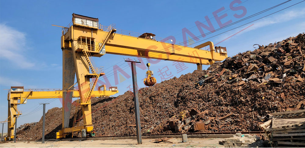 KRANE IN DER STAHLHERSTELLUNG - Kinokrane